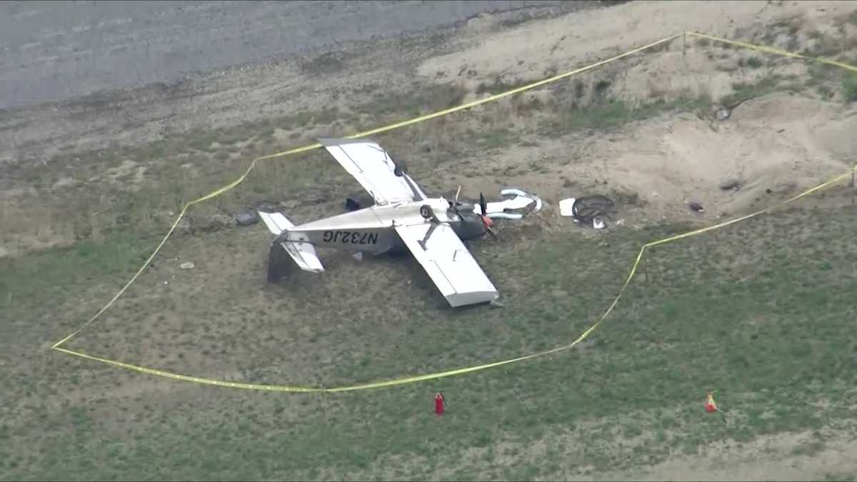 2 people reported injured after small plane crashes in Jaffrey, NH