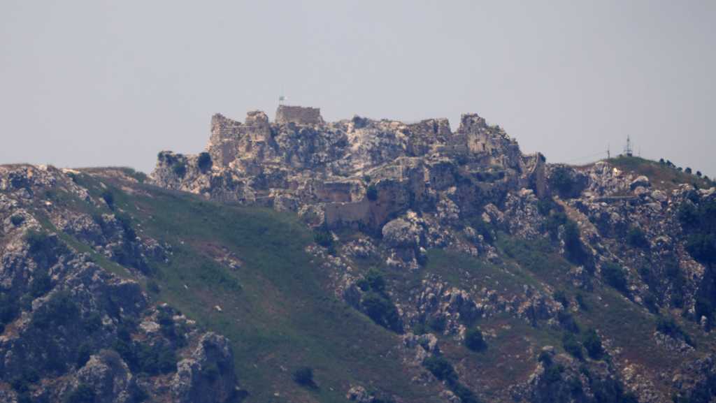 Israeli incursion captures key castle in Lebanon amid peace talks - WISN