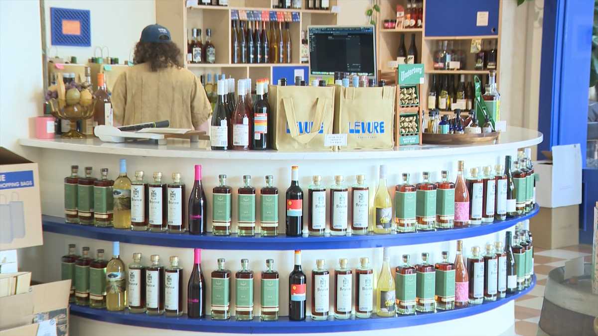 Mississippi liquor retailers sue Ruan over ABC warehouse failures