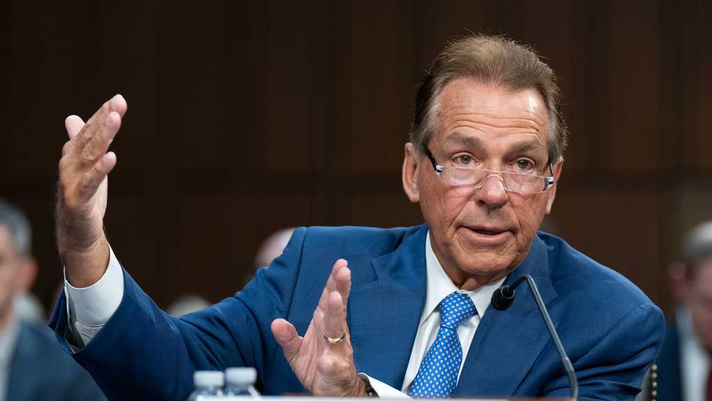Nick Saban lends support to college sports bill as SEC, Big Ten push back