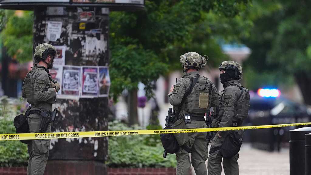 Colorado firebomb attack suspect pleads guilty to murder charges