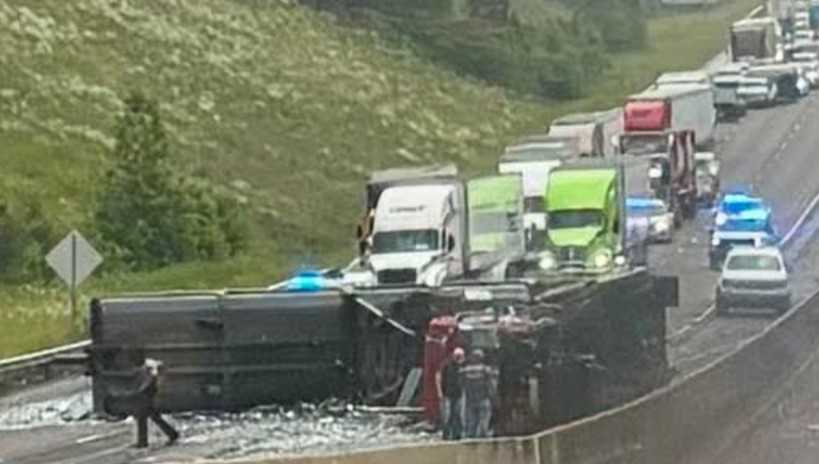 Interstate 20 reopens in St. Clair County, after tractor trailer truck ...