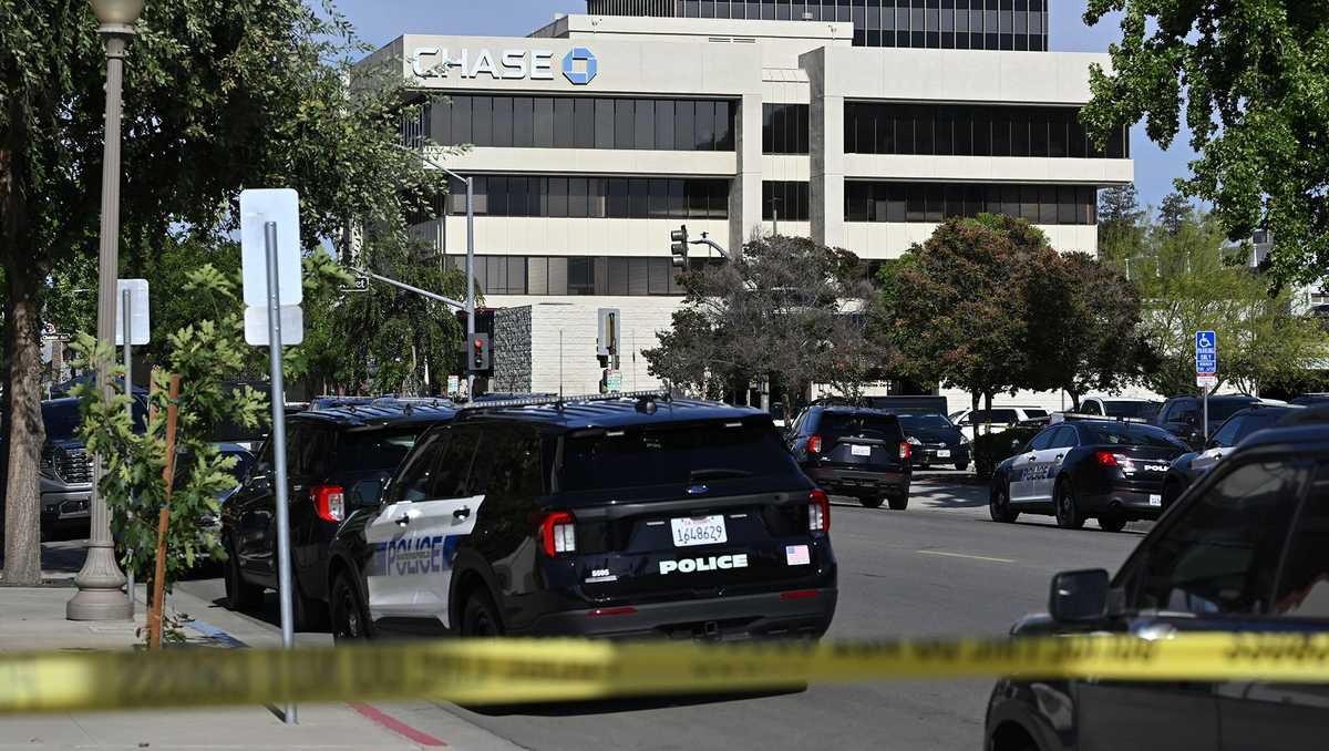 Police: Suspect in California Chase bank standoff shot and killed by ...