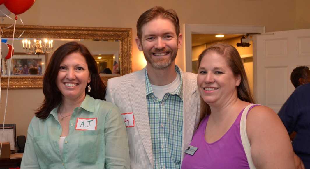 The Mint Green Tag Sale Company Ribbon Cutting