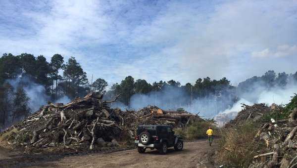 Crews battling landfill fire in Pooler, drivers urged to use caution