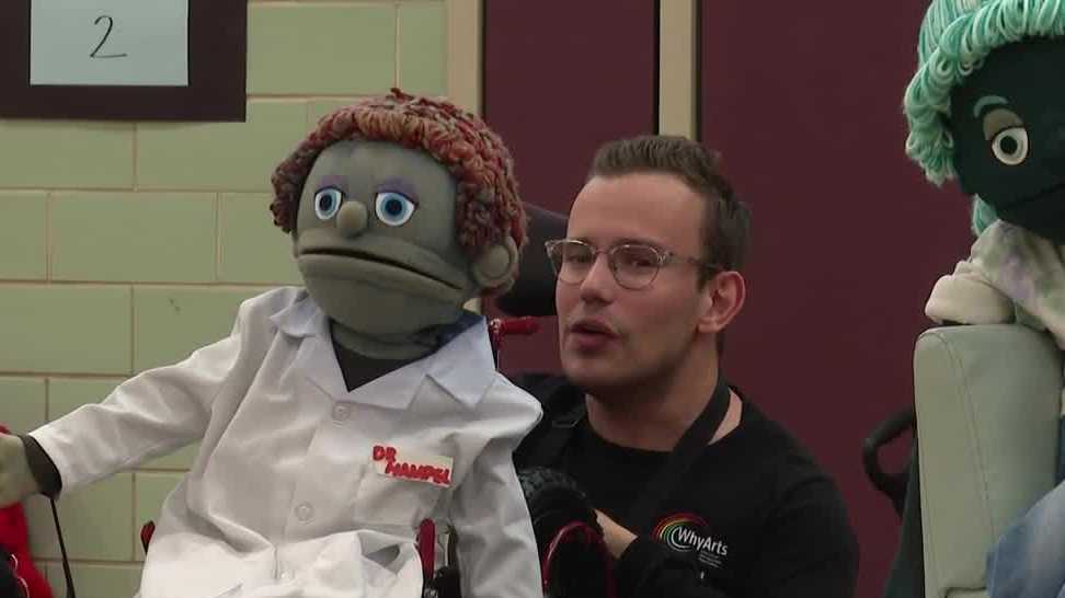 Omaha nonprofit creates puppet show teach kids about disabilities
