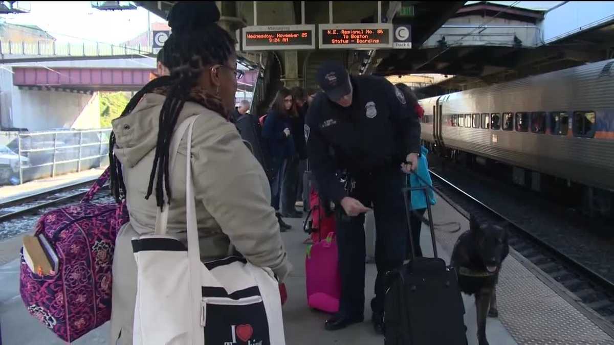 Amtrak beefs up security for holidays