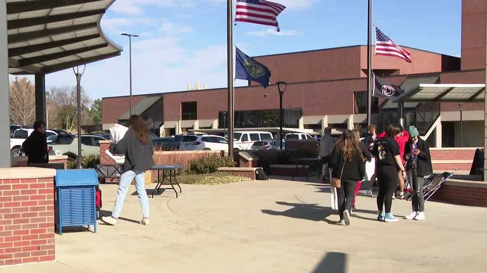 UNO's Wear Black, Give Back Day encourages community donations