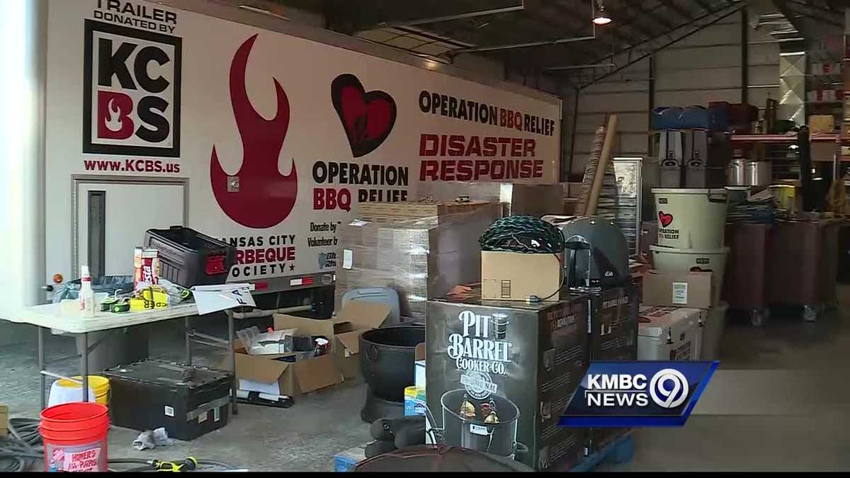 Operation BBQ Relief cooking up world class KC BBQ for Texas hurricane ...