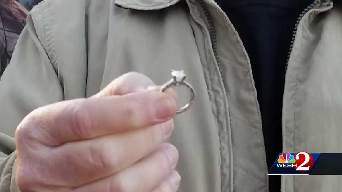 Workers retrieve diamond ring that was accidentally thrown in trash