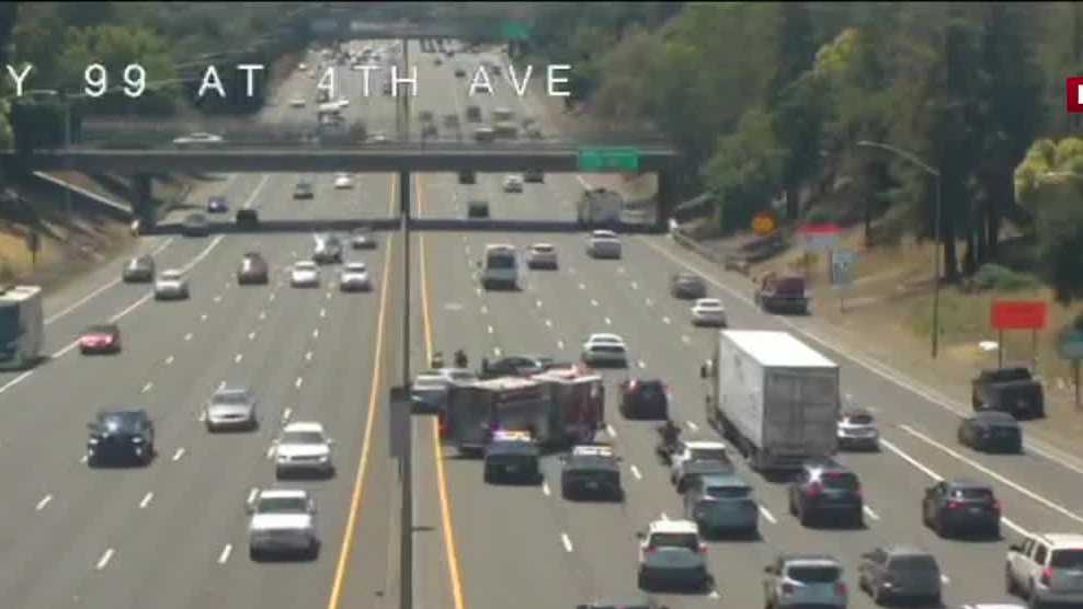 Highway 99 lanes reopen after crash in Sacramento, Caltrans officials say