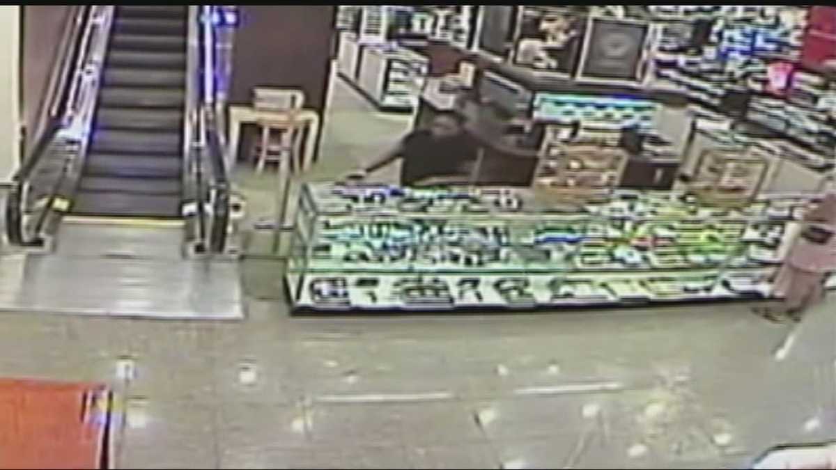 Watch theft caught on camera