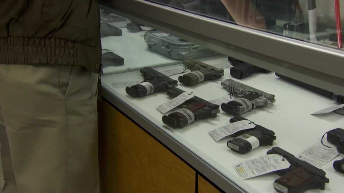 Editorial: Gun background checks and mental health