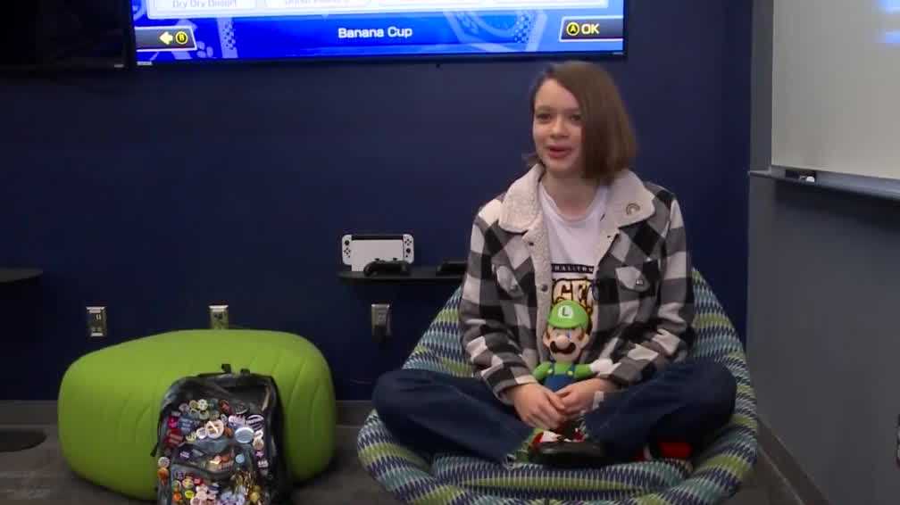 An Iowa college student is a Mario Kart champion