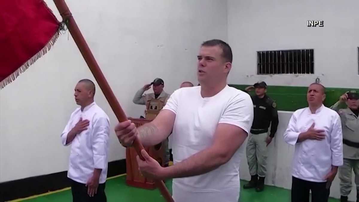 Joran Van der Sloot participates in Peruvian prison flag ceremony