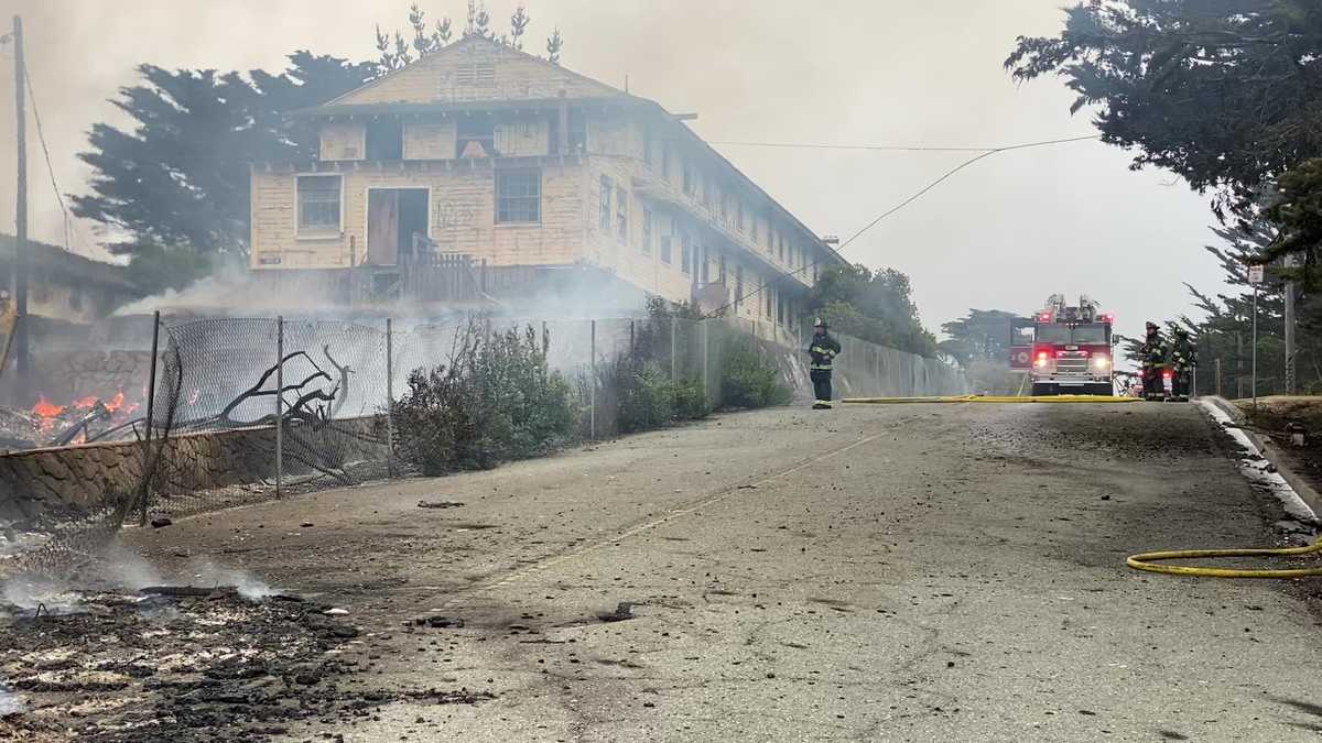 Fort Ord barrack catches fire in Marina