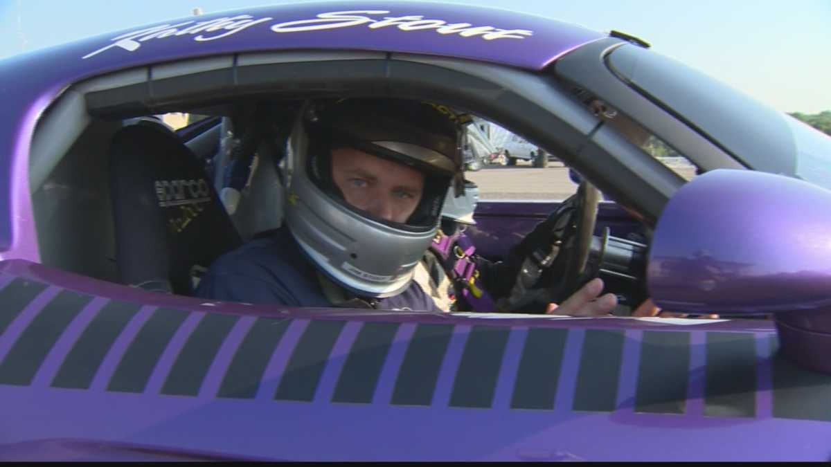 Ryan Recker revs engine at Pittsburgh Vintage Grand Prix