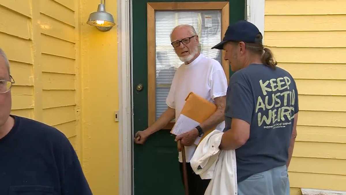 Pedophile priest Paul Shanley arrives at apartment in Ware