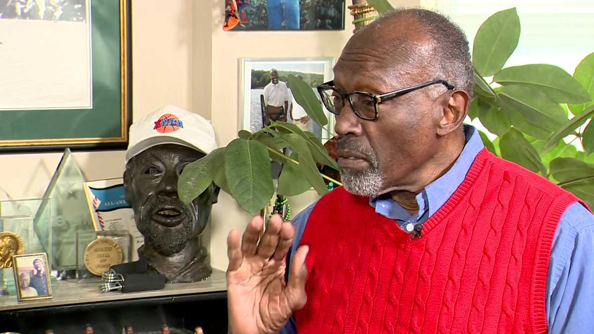 The important advice Jackie Robinson once gave to Satch Sanders