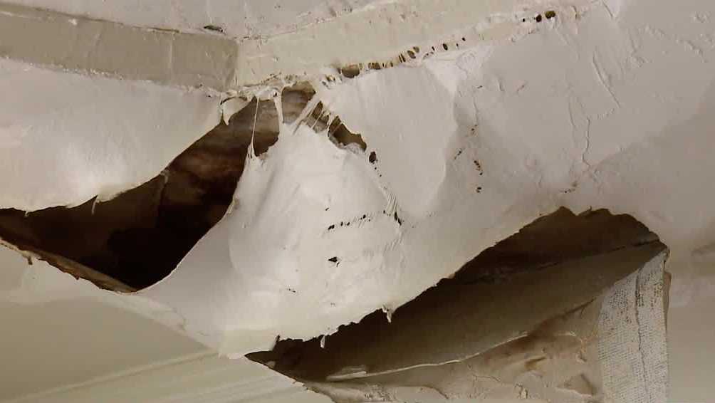 'I'm just trying to live': Milwaukee tenant's ceiling caving in