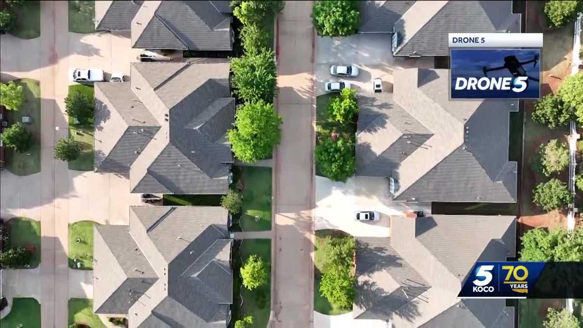 Neighbors worry as power outages continue amid the heat