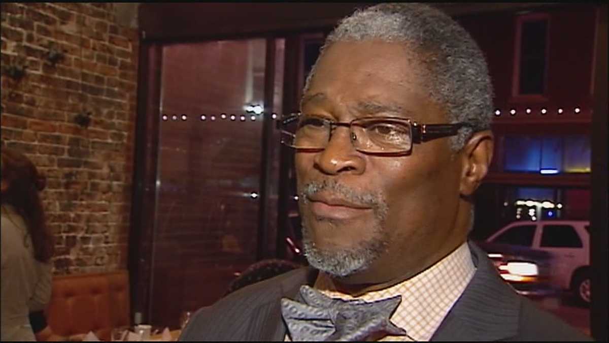 Sly James tops KC mayoral primary with wide margin