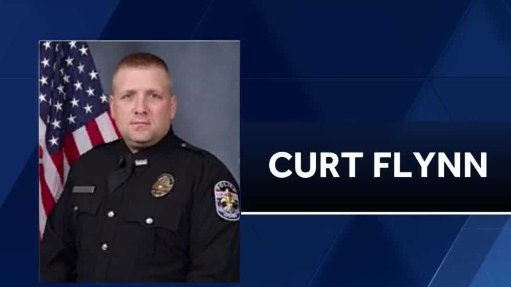 2 former LMPD officers federally sentenced for throwing drinks at west ...