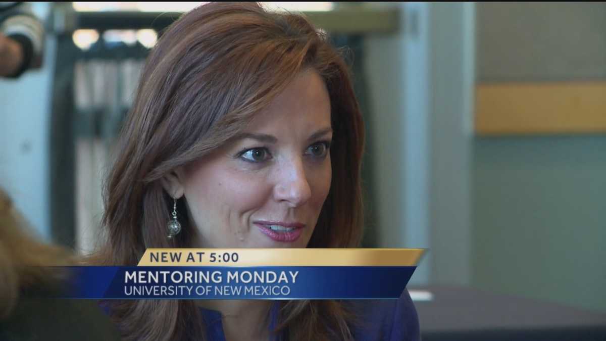 Shelly takes part in Mentoring Monday at UNM
