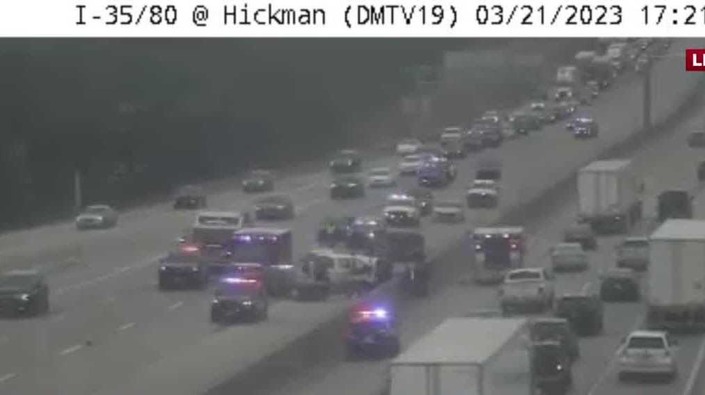 Iowa State Patrol investigating after chase ends in crash on I-80/35