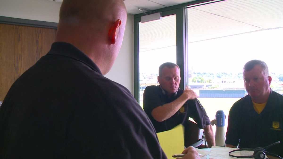 Negotiators Undergo Special Hostage Standoff Training