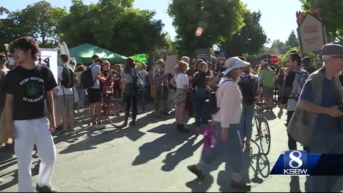 Thousands of students take the streets in Santa Cruz to protest climate ...