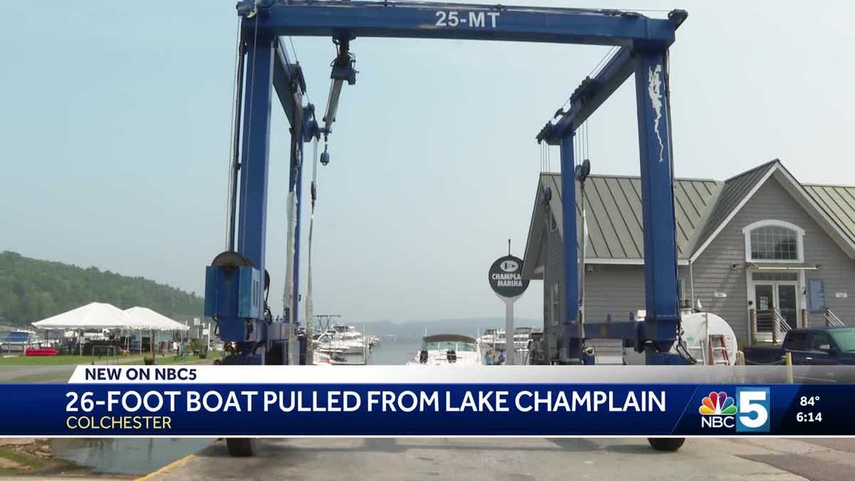 Boat strikes reef near Colchester, officials issue safety reminder