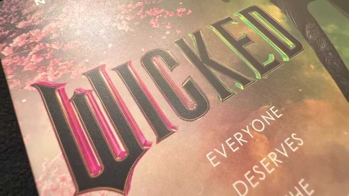 'Wicked' author Gregory Maguire discusses movie, Ariana Grande