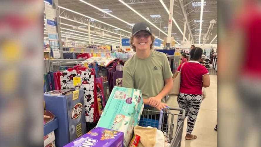 Florida officers and local teen team up to change the lives of one family