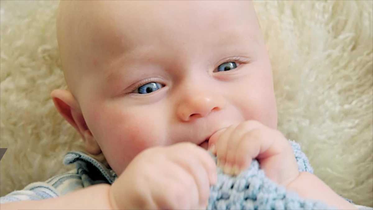 Sorry, parents: Babies would rather babble with other babies