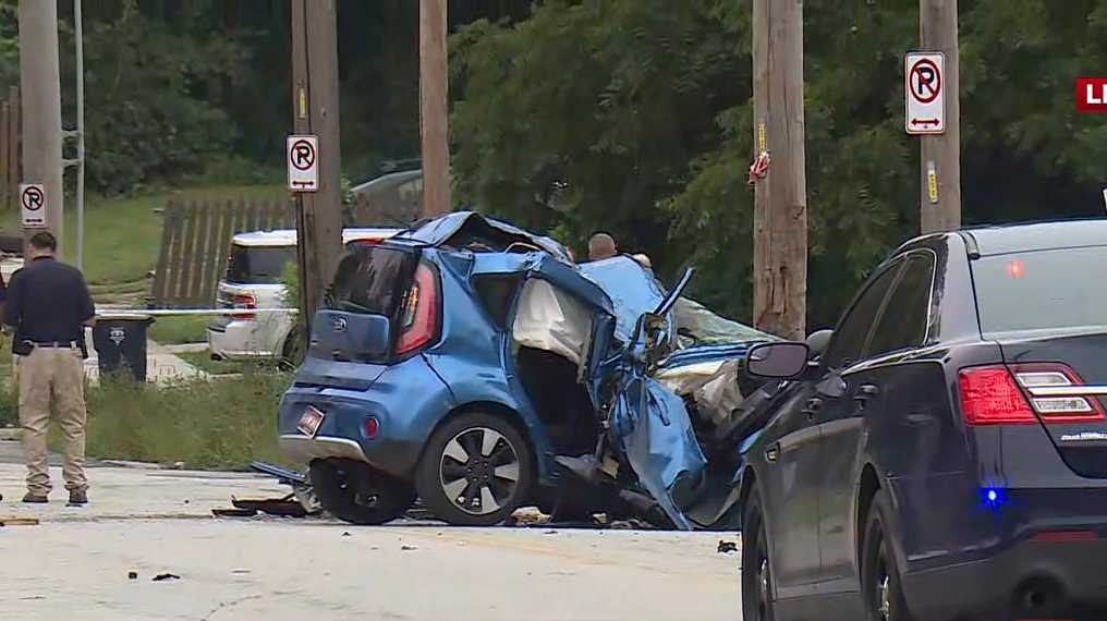 3 dead, 6 injured following crash in Kansas City