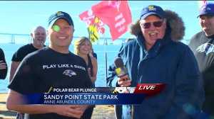 WBAL-TV's Dan Joerres leads plunge into frigid bay