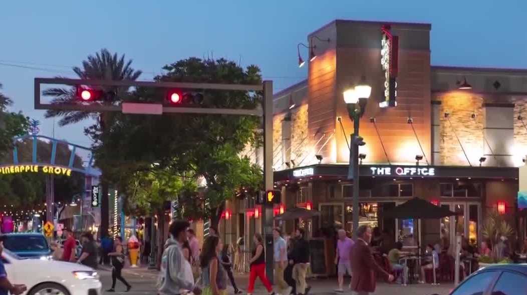 Free downtown parking offered every Wednesday in Delray Beach
