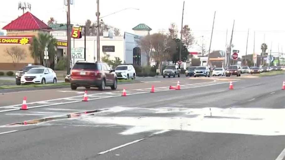 Jefferson Parish crews water main break in Kenner