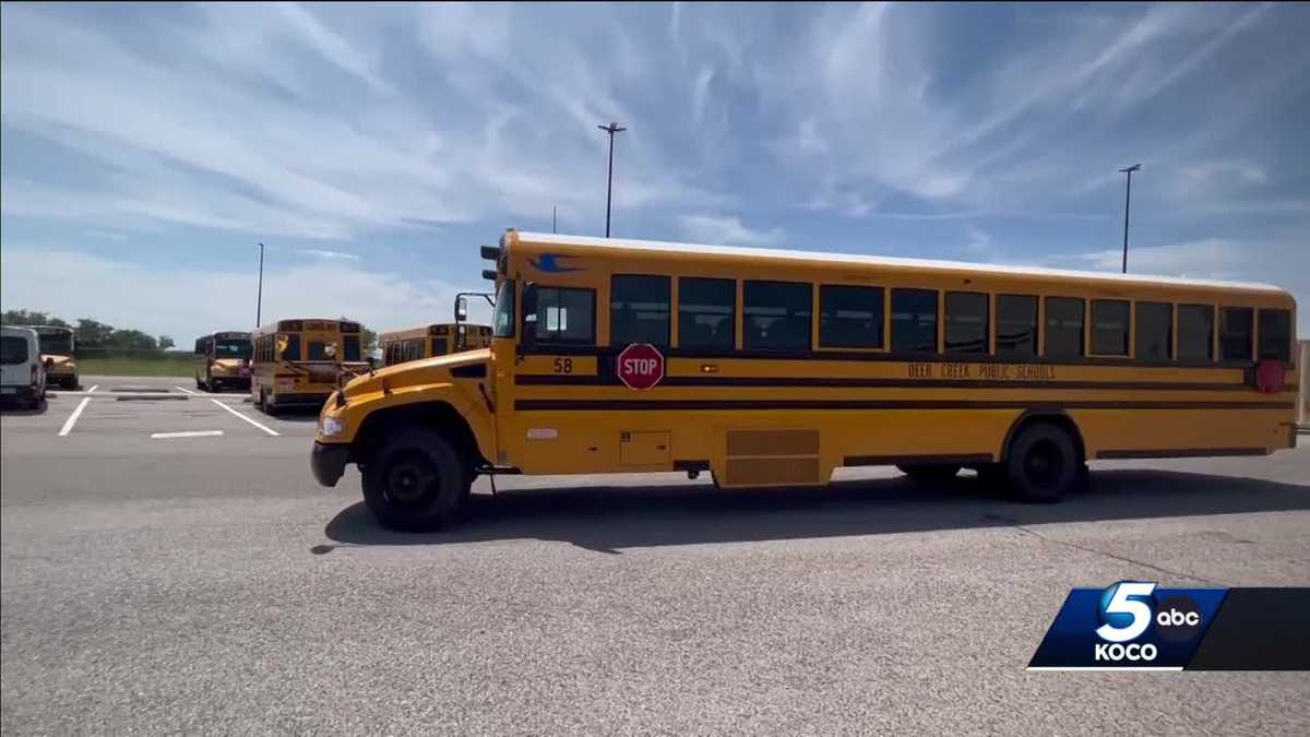 How Oklahoma school districts keep students safe at bus stop?