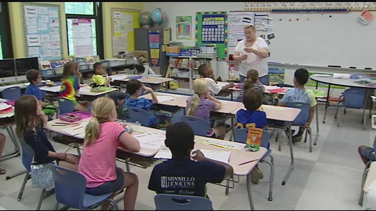 Hundreds of CPS employees set to retire