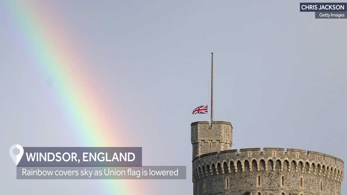 Rainbow appears over Windsor Castle after Queen Elizabeth II dies