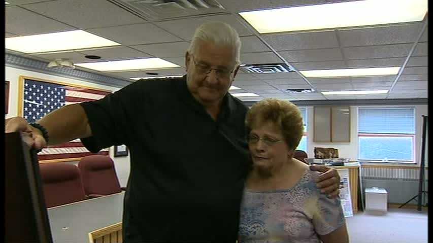 Carving honors fallen Lower Burrell Police Officer Derek Kotecki