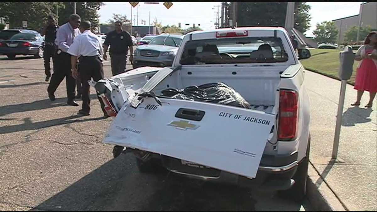 JSU police chase ends in crash