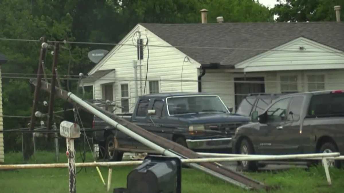Scene of power lines down on houses in southeast OKC