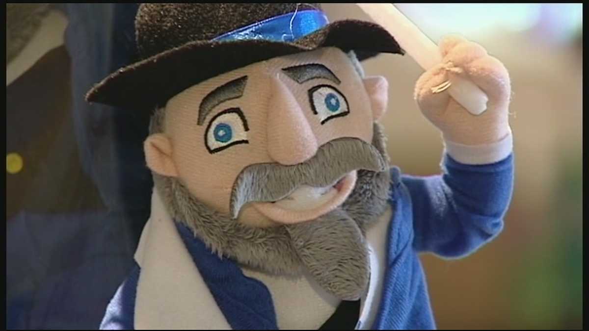 Creator of 'Mensch on a Bench' sees surge in product's popularity
