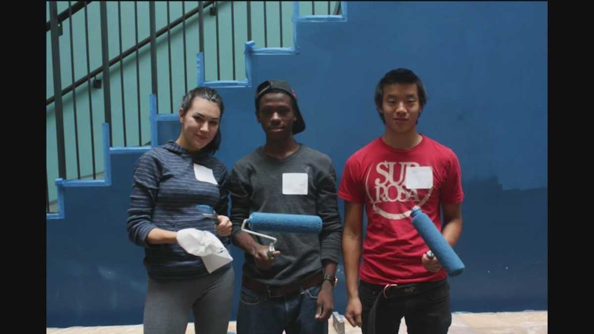 Baltimore School for the Arts students get Ravens Honor Row