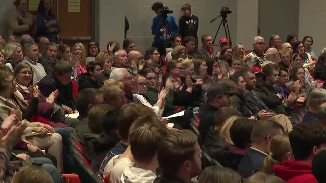 Hundreds attend Boone school board meeting over proposed budget cuts