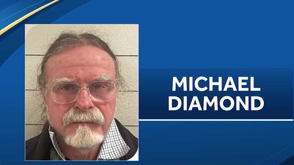 Former massage therapist pleads guilty to assaulting clients