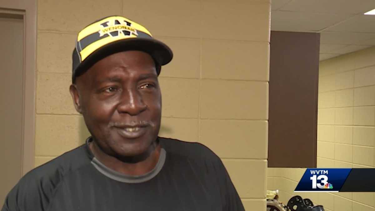Birmingham mourns death of longtime Wenonah High School football coach ...